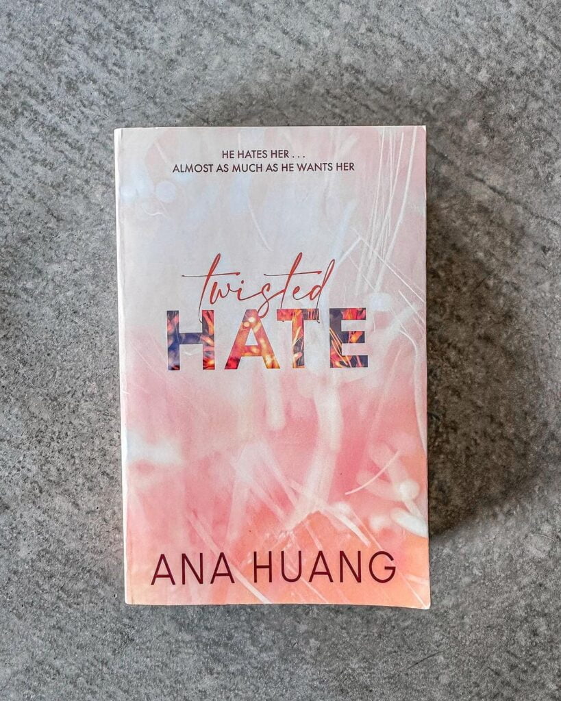 Twisted Hate by Ana Huang [PDF] - (Twisted, Book 3)